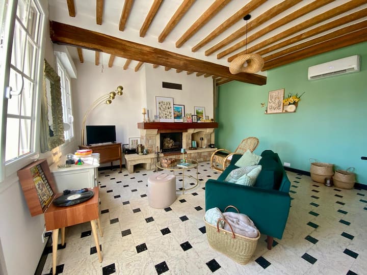 Maison Chaleureuse
Babyfoot, Vinyles & Détente - Somme