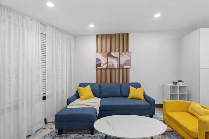 The Star | Upscale 1br | Pool, Gym & Balcony - Roanoke, TX