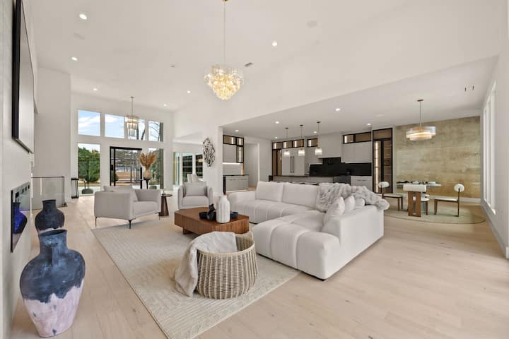 Private Estate | Retreat Stays | Events+production - Riverdale, GA