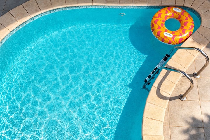 Ultimate Group Getaway Near St Julian’s & Seafront - Malta