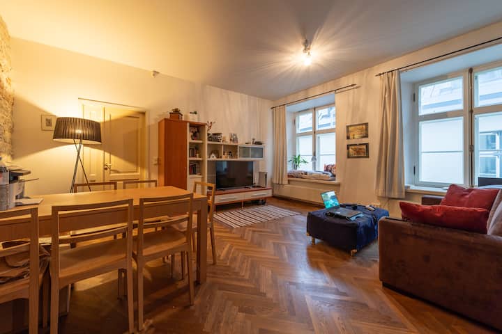 Best Location Cozy 2br Apartment By Medieval Wall - Tallinn