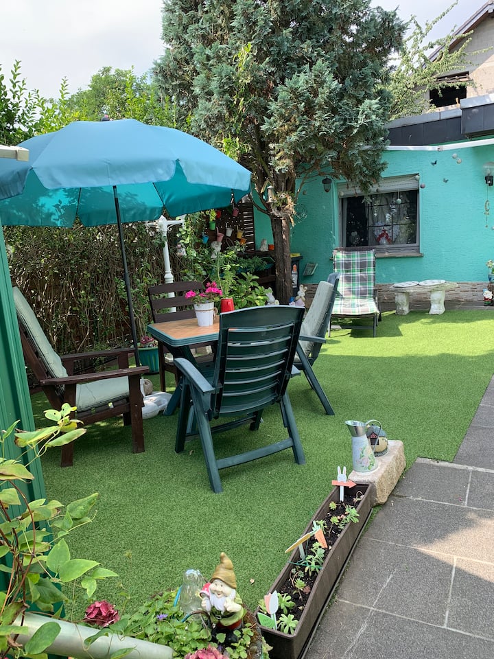 Gemütlicher Bungalow Mit Garten In Köln - Köln