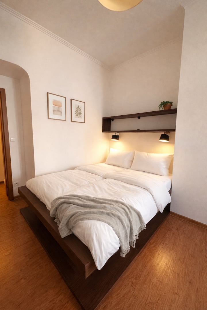 Cozy Stay In ŽIžkov – 5 Min To The Center! - Praga