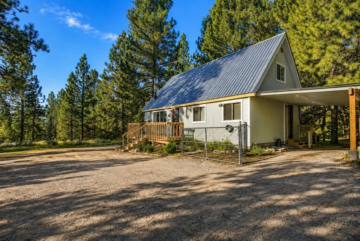 Cozy Cascade Retreat - Cascade, ID