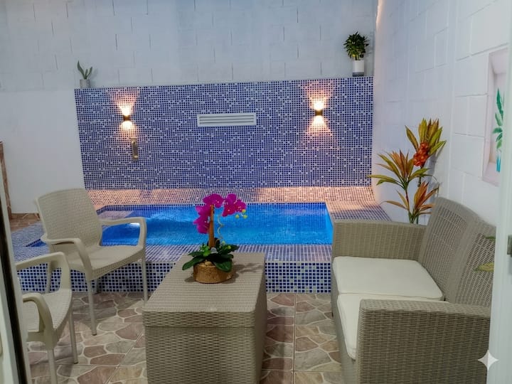 Marsella Aqua-comfort: Smart Tv & Interior Pool - El Salvador