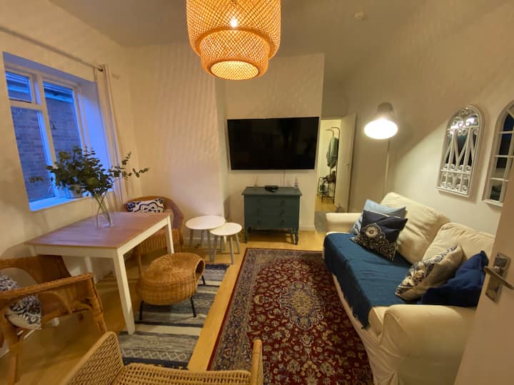 Warm Town Centre Flat With Late Checkout - Guildford