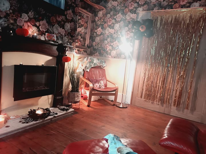 Home With Sauna - Sunderland