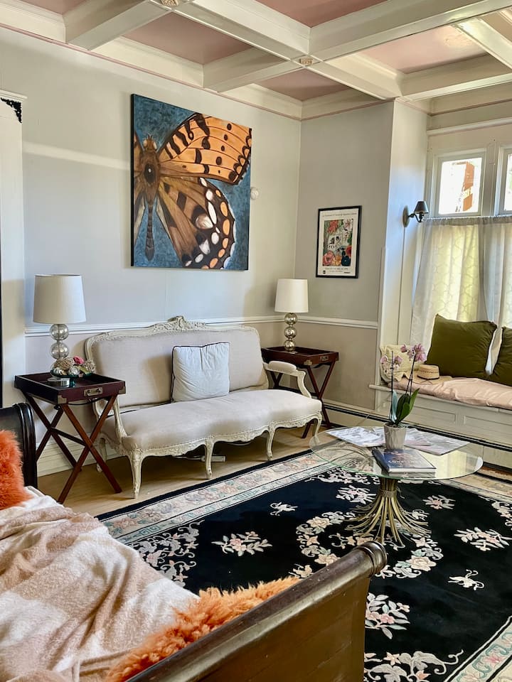 Tecolote House: The Historic Rosenwald Mansion - Las Vegas, NM