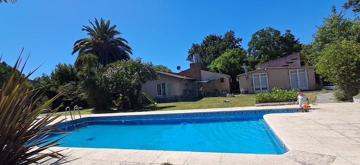 Naranjo En Flor: Casa C/pileta, Parque Y Relax - Merlo