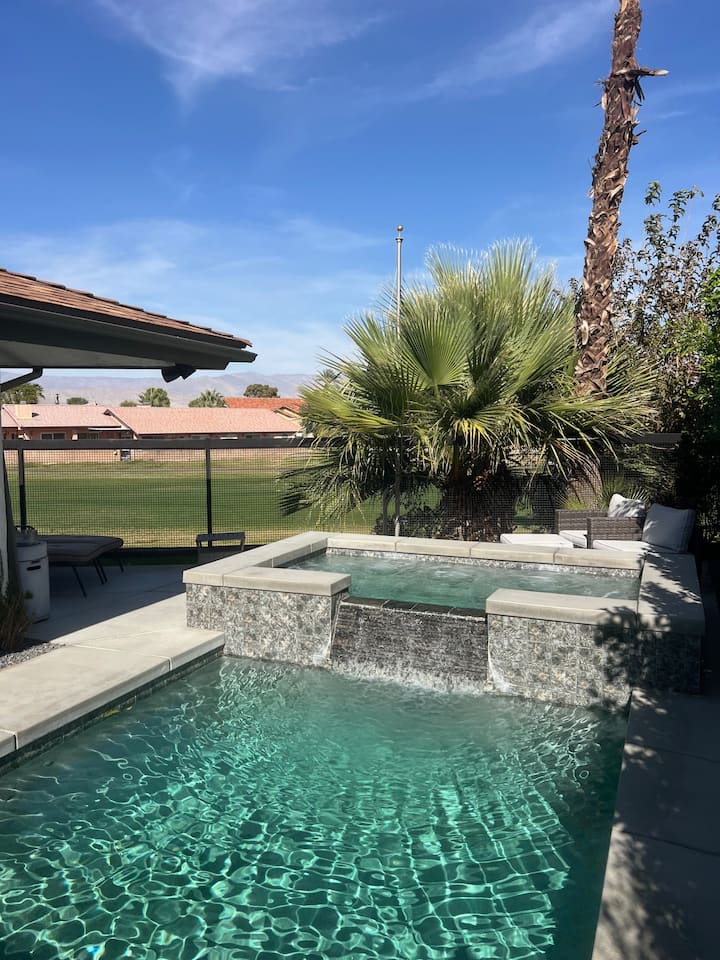 Edgy House_11th Fairway - La Quinta, CA