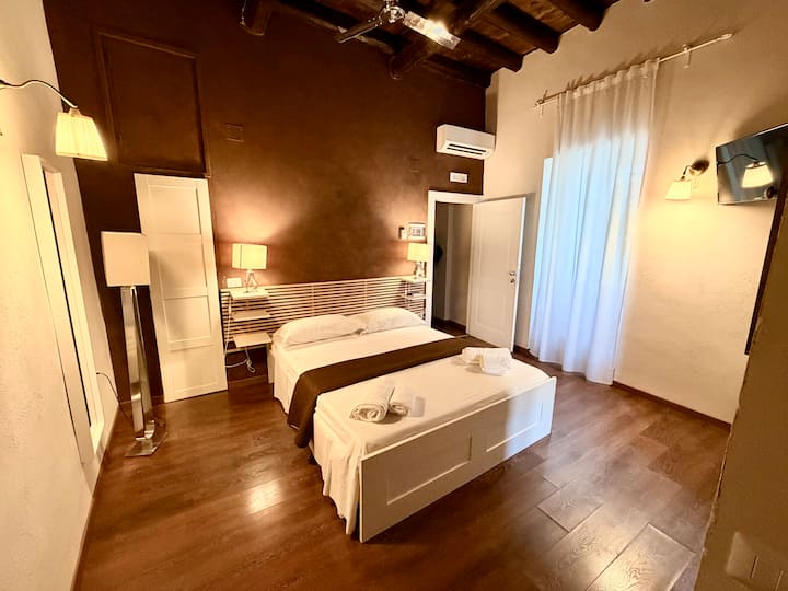 Suite White House (3)| Supérieure Au Cœur De Trani - Trani