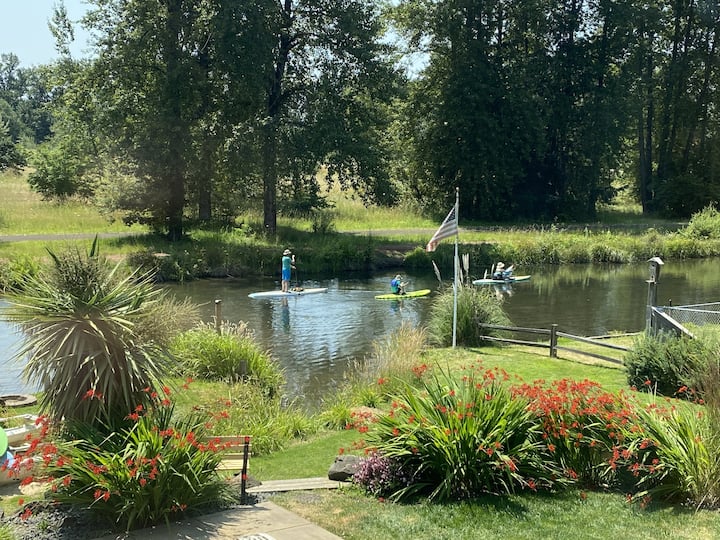 Casa Del' Roots - Springfield, OR