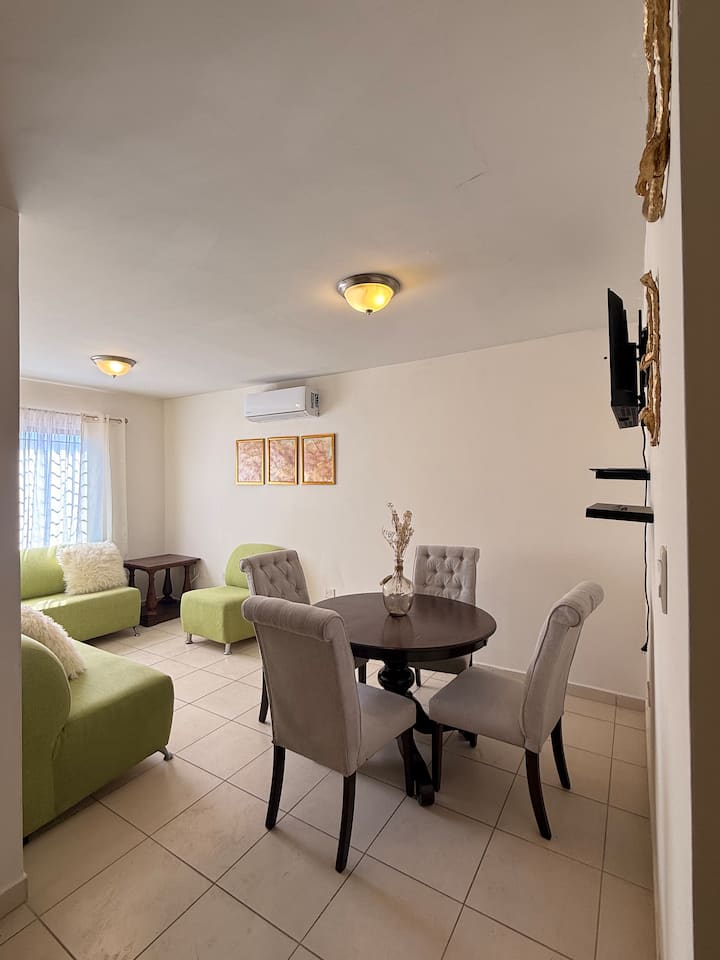 Bright Cozy Little Home With Original Art - Guaymas