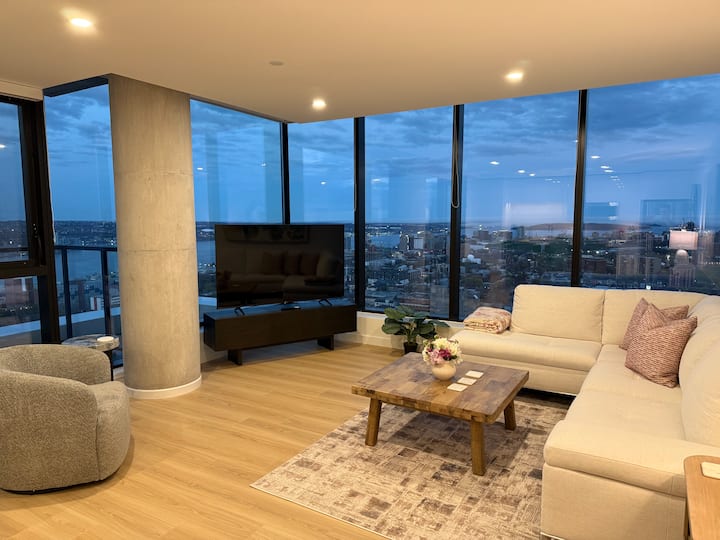 Luxury 2br/2ba Penthouse With Panoramic Water View - Halifax