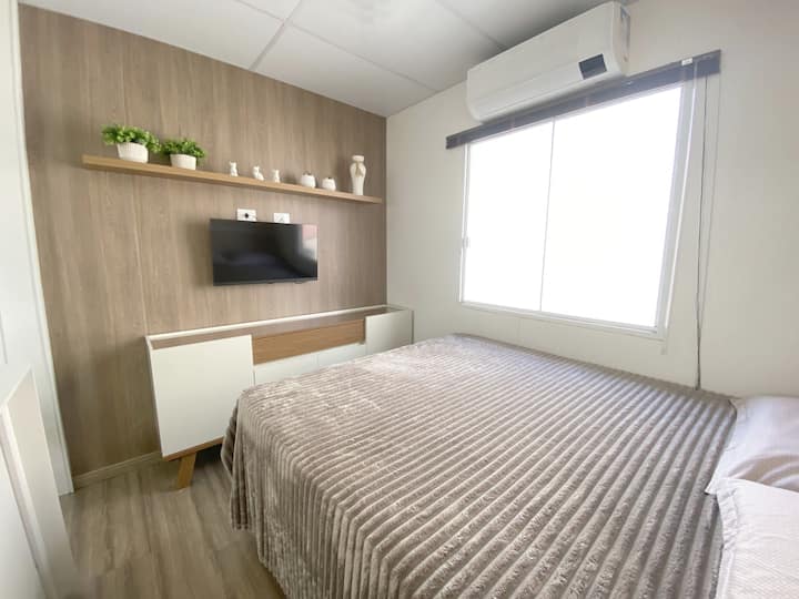 Stúdio 8 Min Aeroporto Com Estacionamento - 2b - São José dos Pinhais