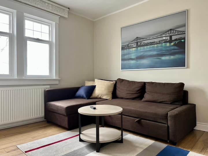 Casa Loma One Bedroom Apartment - Toronto