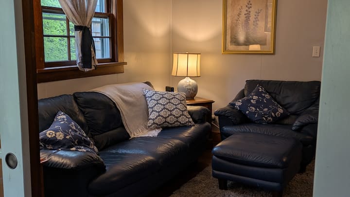 Hideaway On Sinclair Bay - Bainbridge Island, WA