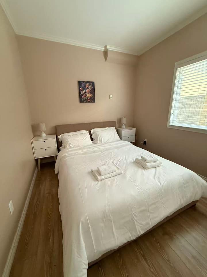 A Nice And Cozy Private Entrance Room - Delta