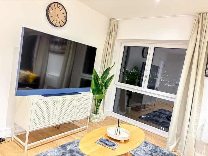 Spacious 2br Citycentre Stay|parking|balcony|views - Birmingham