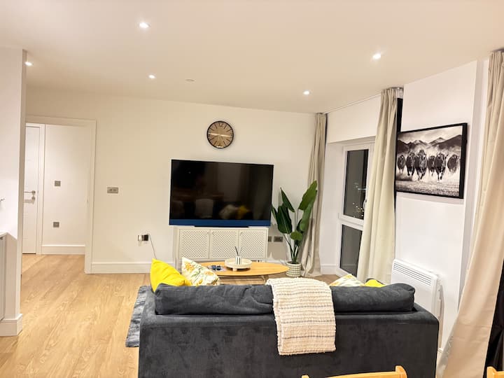 Stylish Birmingham Citycentre Gem With *Parking* - Birmingham