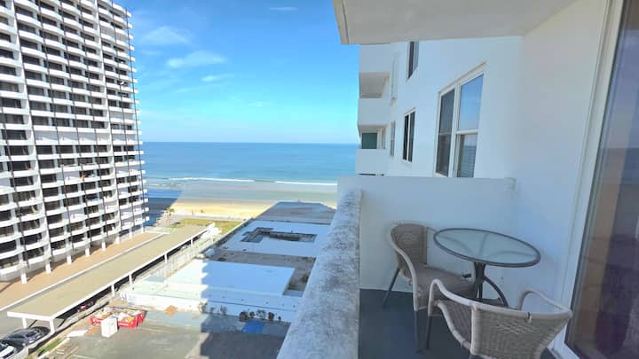 10th Floor Retreat • 2br/2ba • Ocean + City - Daytona Beach, FL