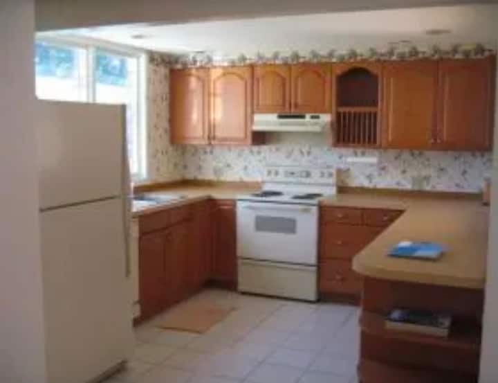 Comfortable 1-3br Stay Rochester Retreat - Rochester, NH