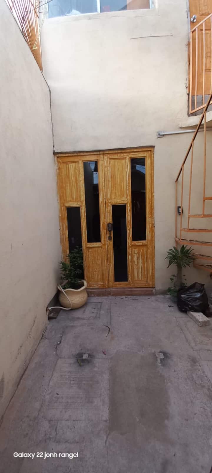 Como En La Comodidad De Tu Hogar - Ojo de Agua