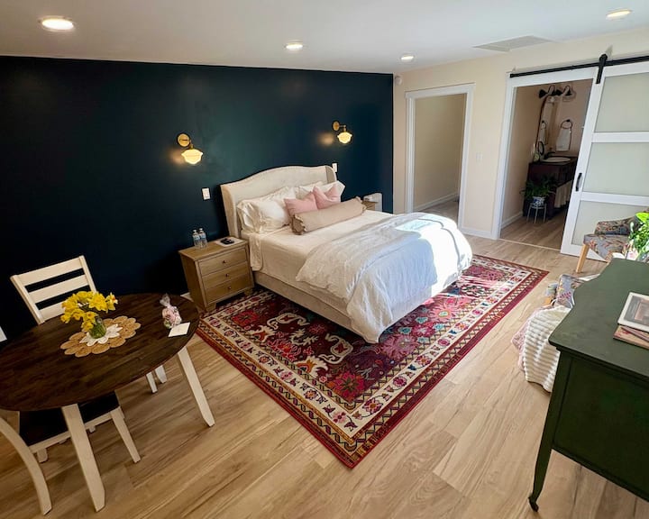 Newly Renovated! Come Stay @ Raspberry Cottage! - Enumclaw, WA