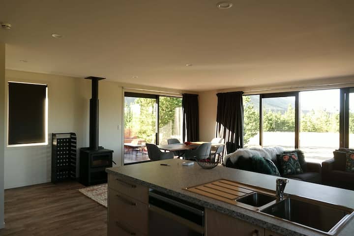 Two Bedroomed Home In Tranquil Rural Setting. - Lake Ōhau