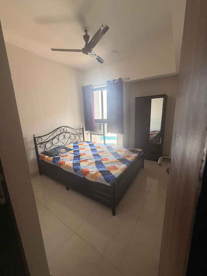 Cozy 1bhk Fully Furnished With Tv, Fridge Etc - Thane
