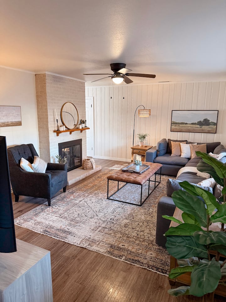 The Ballinger Retreat - Abilene, TX