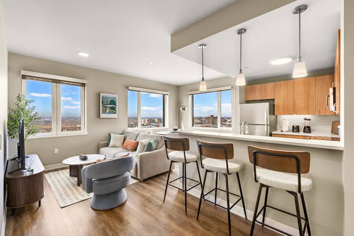 Family Luxe 2b2b | 2 King Beds | Gym | Sleeps 6 - Queens, NY