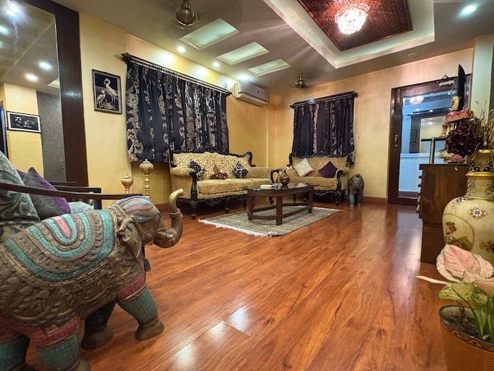 Magnolia House|luxury 3bhk South Kolkata W/balcony - Sealdah Railway Station