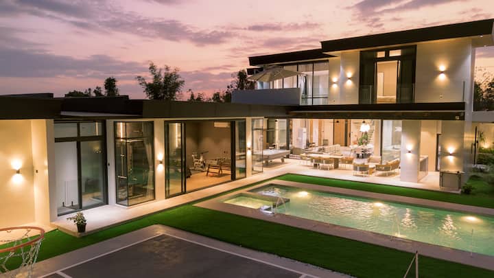 Luxury Brand New Smart Private Villa | Hamilton - La Unión