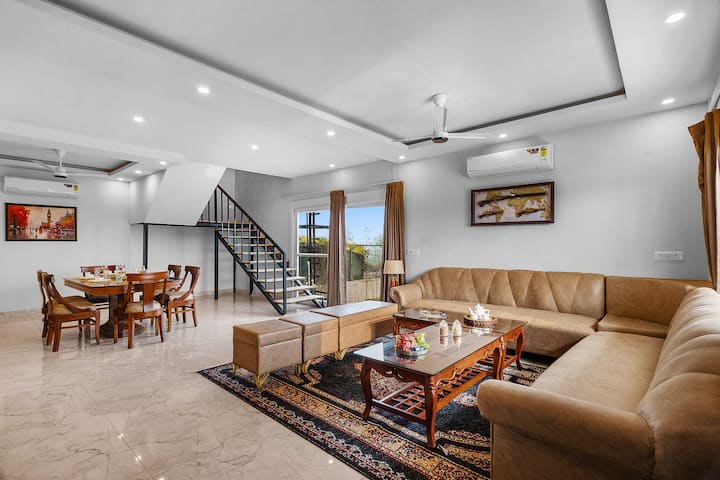 Unique Farm House - Luxury Farm Stay Noida - Noida