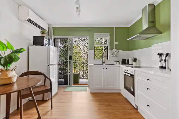 Botanica Studio - Rainforest At Your Doorstep - Cairns