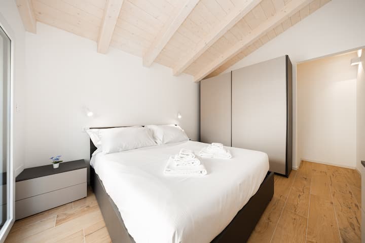 Serlio House 1, Near Bologna Center And Station - Bolonia