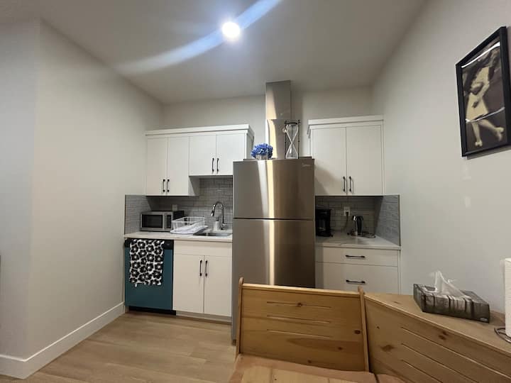 Hami’s Den - Lethbridge