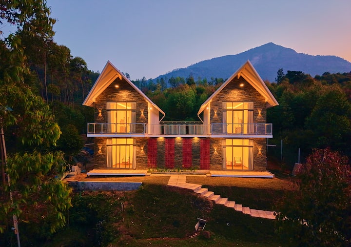 Hill View Pool Villa In Kanthalloor W/ Bonfire - Marayoor