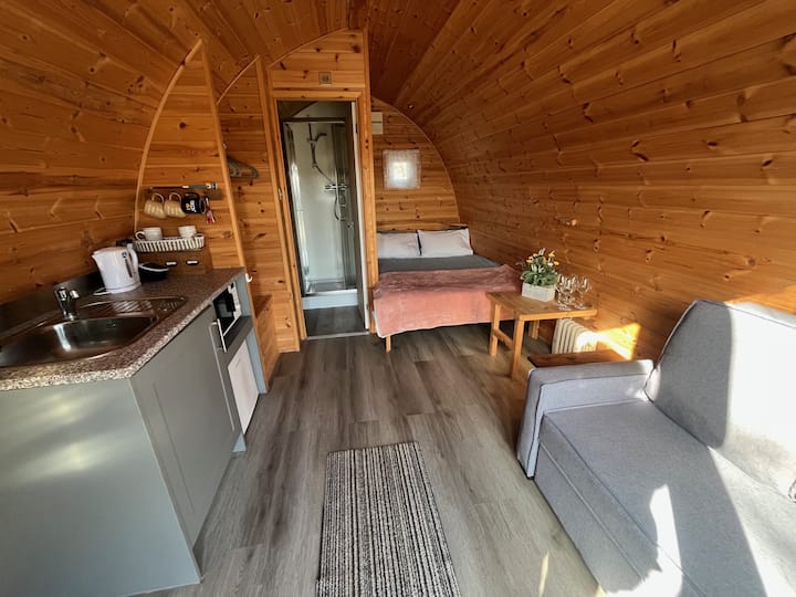 Mallard Pod Swan Island Glamping - Wantage
