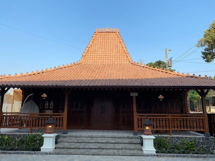 Villa Sakura Private Poll - Jepara