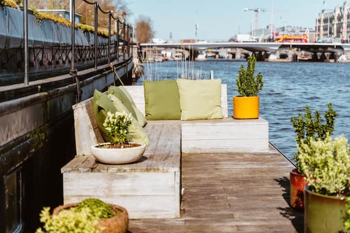 Exclusive Luxury Houseboat Retreat - Amstelveen