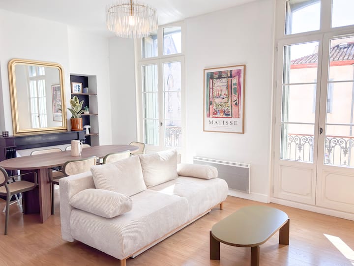 Lumineux Avec Balcons En Hyper-centre - Rivesaltes