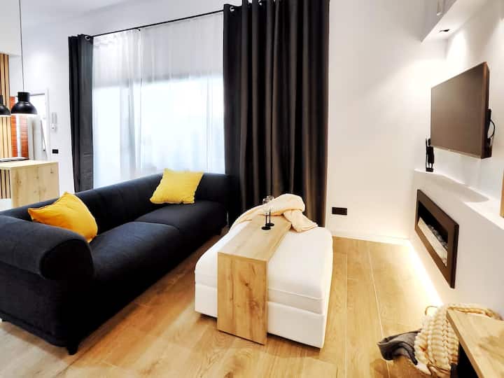 Elegante Con Terraza Privada | 2 Hab, 2 Baños Bcn - Martorell