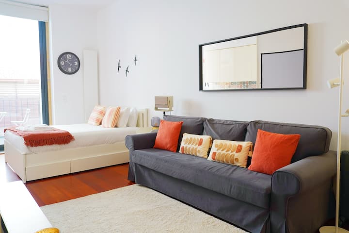 Lello Bookshop 2min, Metro 5min - Balcony Apt - Porto