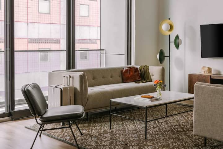Monroe | 3br W/ Balcony | Rooftop Pool - Montreal