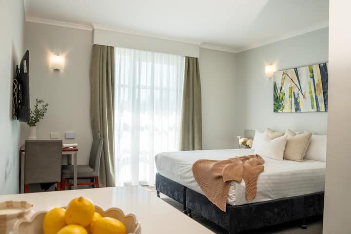 Spacious & Flexible Two Bedroom Interconnecting - Canberra