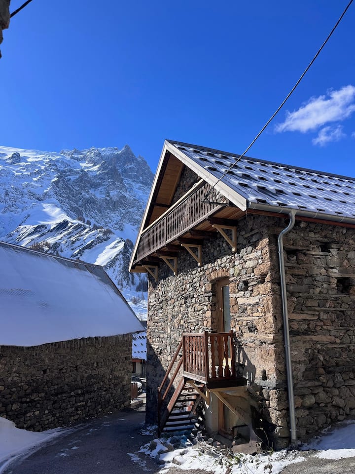 La Marmotte Joyeuse : Vacances Au Cœur Du Village - La Grave