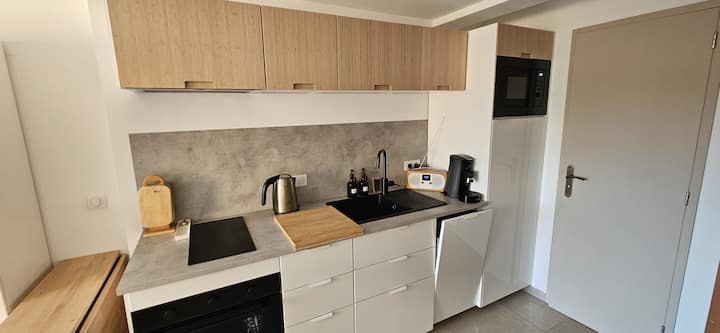Appartement Entièrement Rénové - La Londe-les-Maures