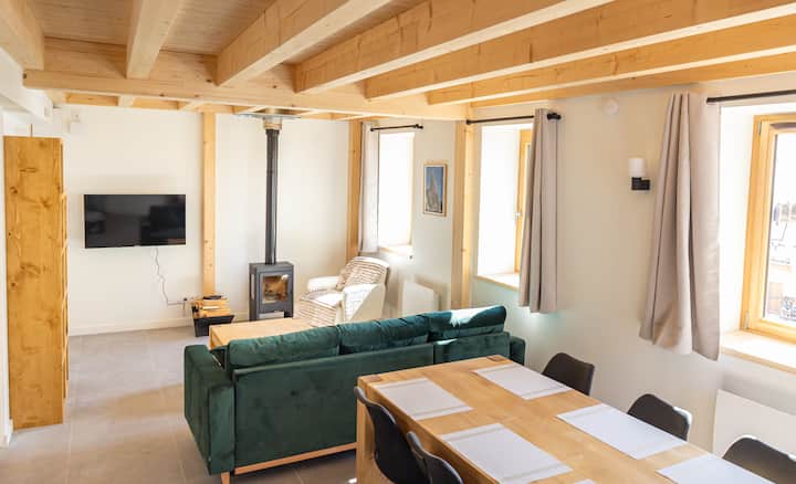 La Marmotte Joyeuse: Grand Duplex Rénové Vue Meije - La Grave